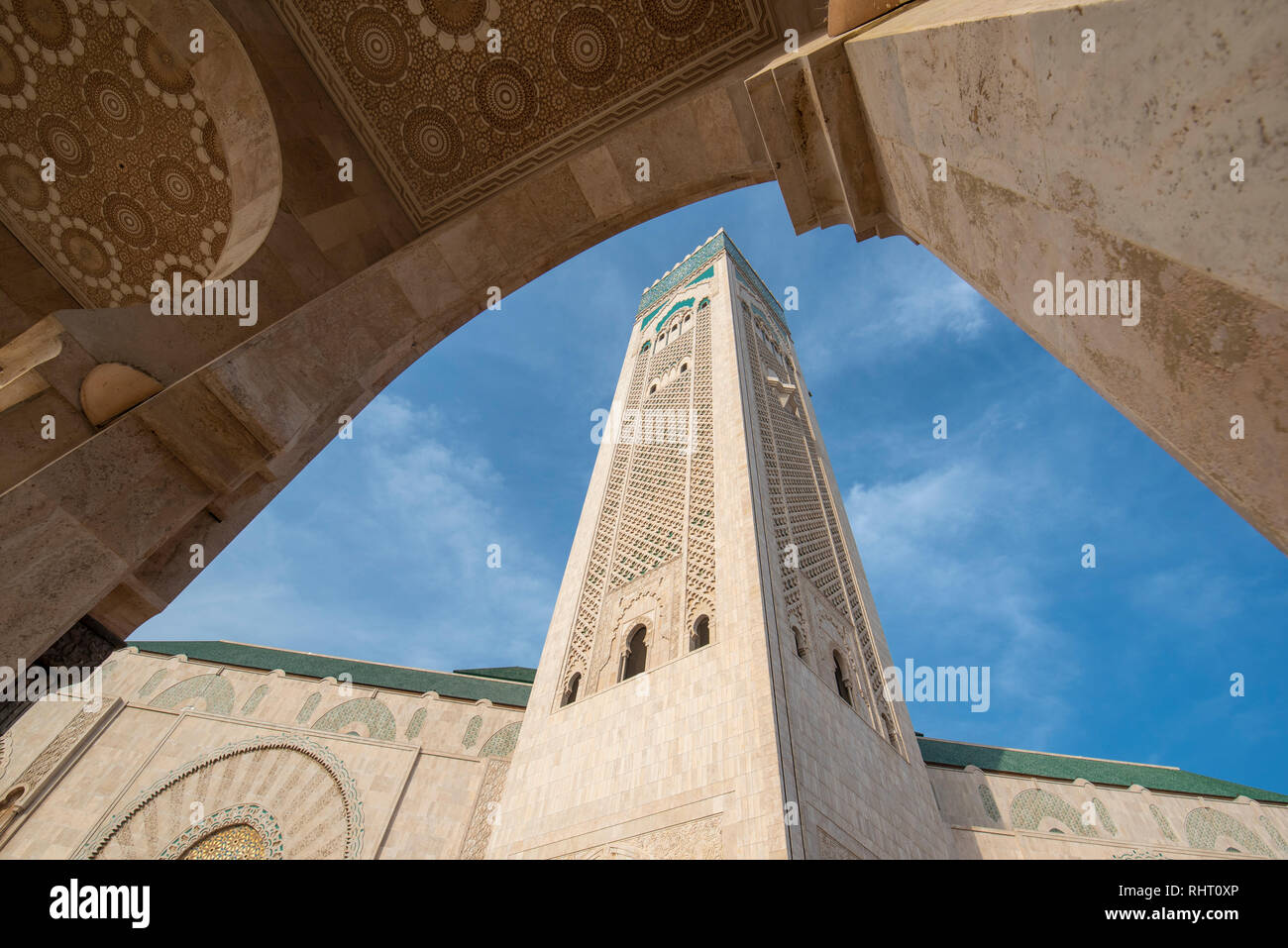 La Moschea di Hassan II alla notte. La più grande moschea in Marocco e ...
