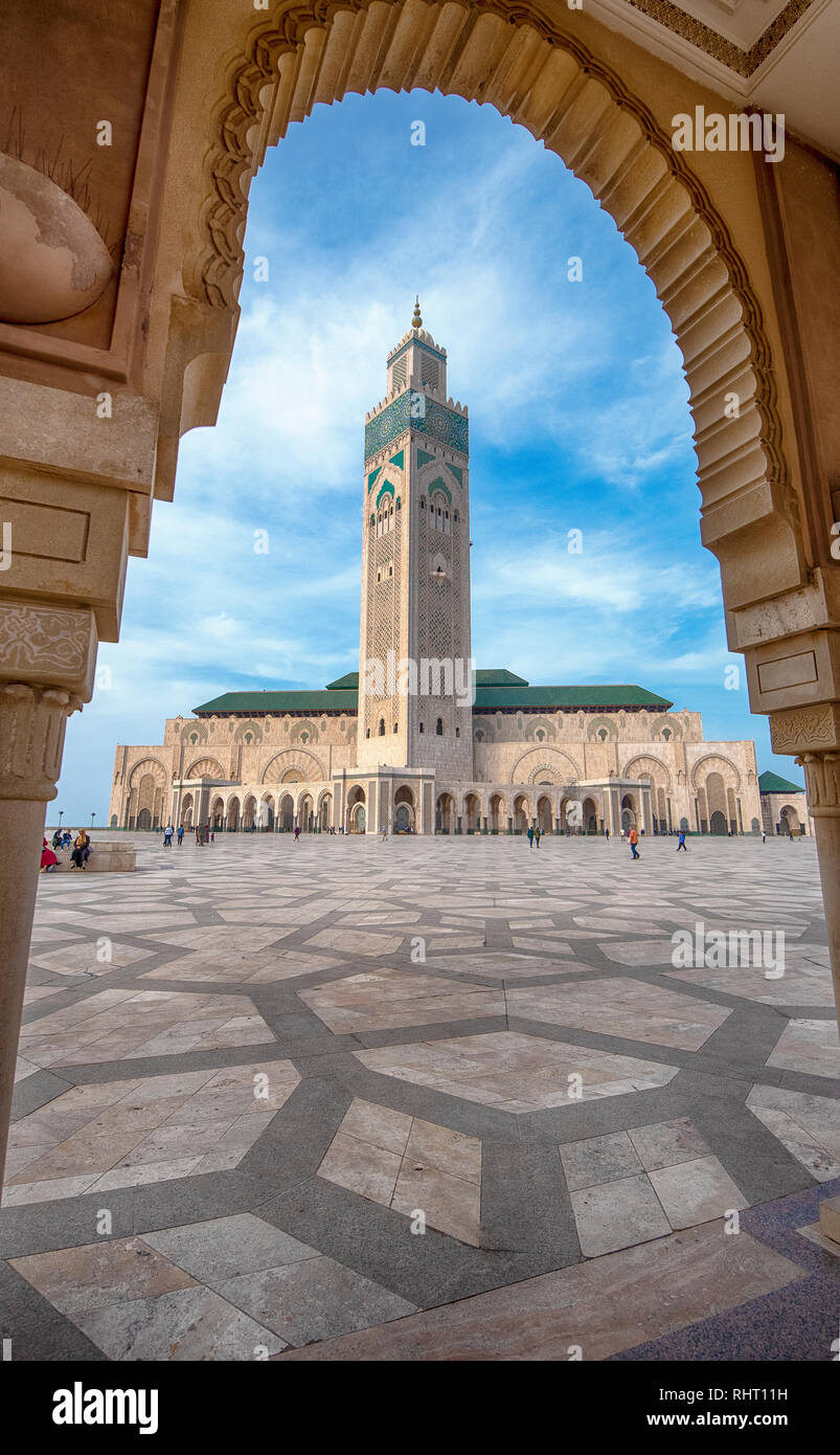 La Moschea di Hassan II alla notte. La più grande moschea in Marocco e ...