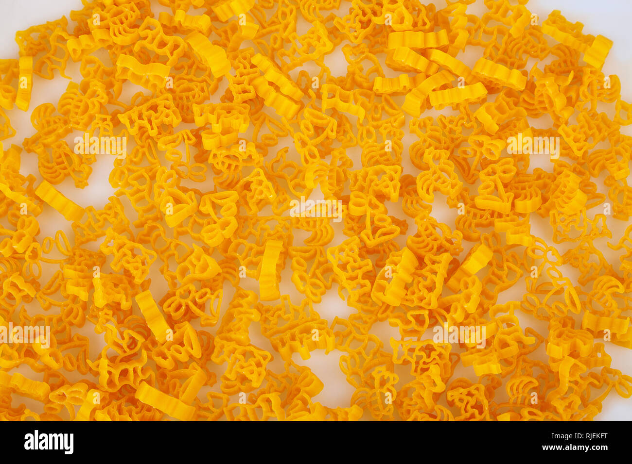 Varietà di tipi e forme di asciugare la pasta italiana. Maccheroni ...