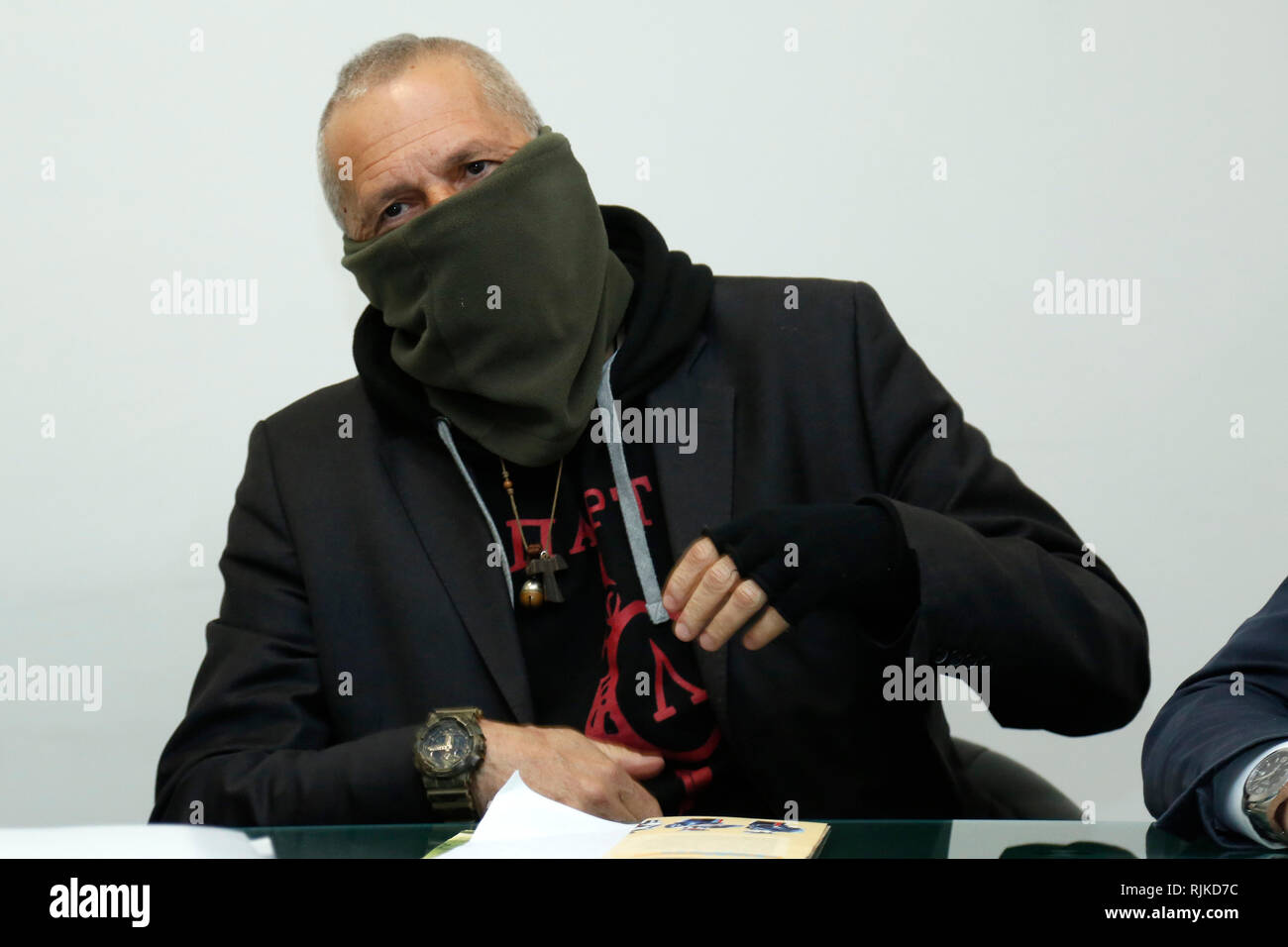 Coperta face immagini e fotografie stock ad alta risoluzione - Alamy