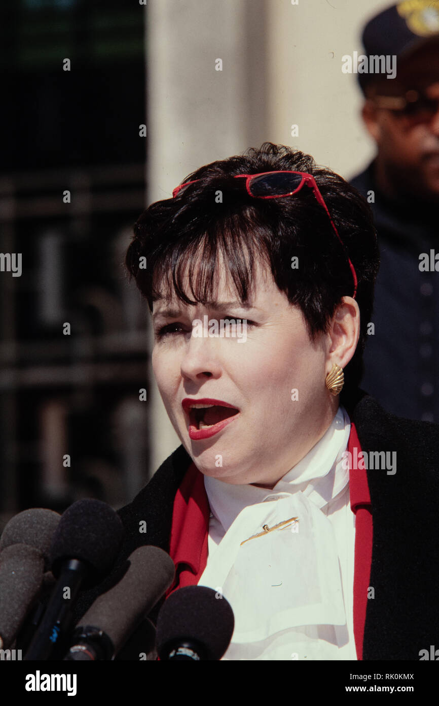 Monica lewinsky 1998 immagini e fotografie stock ad alta risoluzione ...