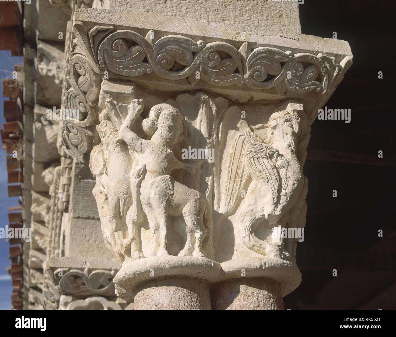 Capitelli romanici animali immagini e fotografie stock ad alta ...