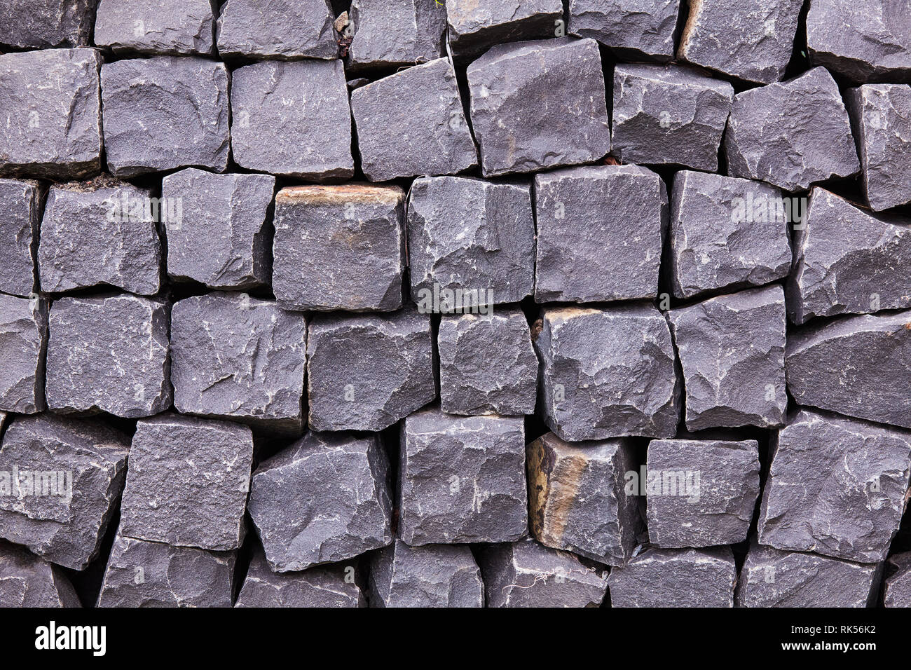Cubo di granito grezzo immagini e fotografie stock ad alta risoluzione ...