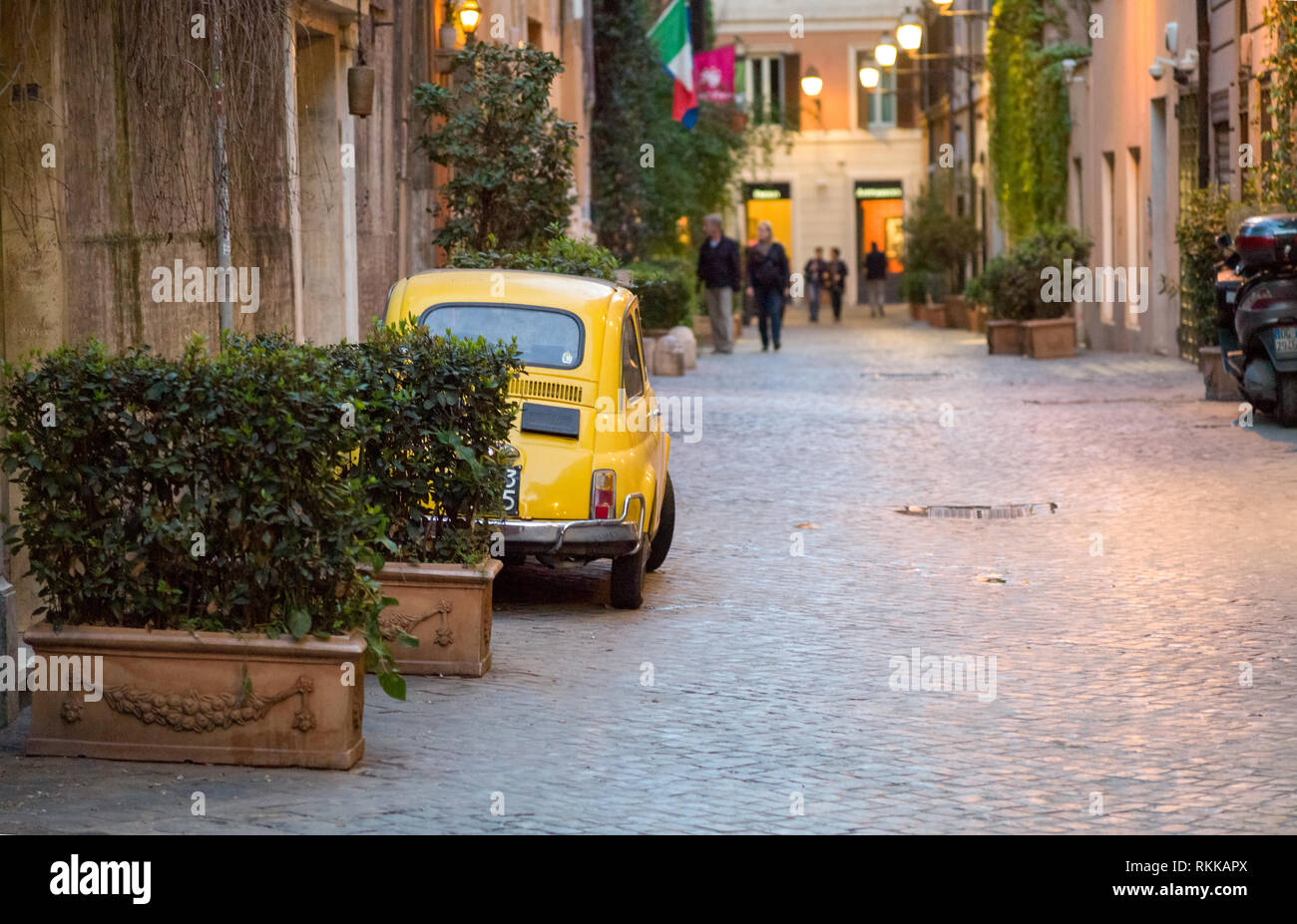 Via margutta roma immagini e fotografie stock ad alta risoluzione - Alamy