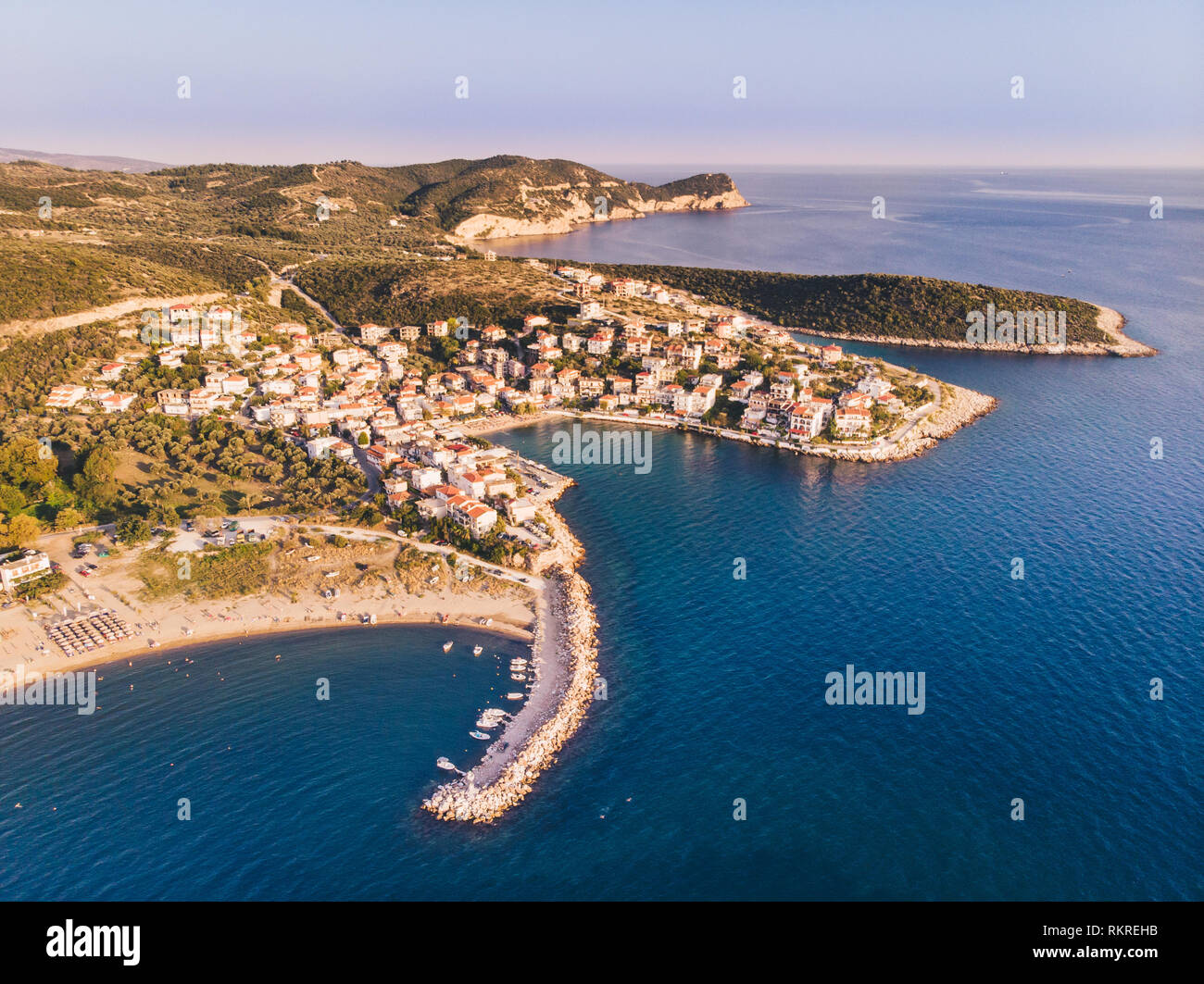 Isola di Thasos Skala Marion villaggio tradizionale, il porto e la ...