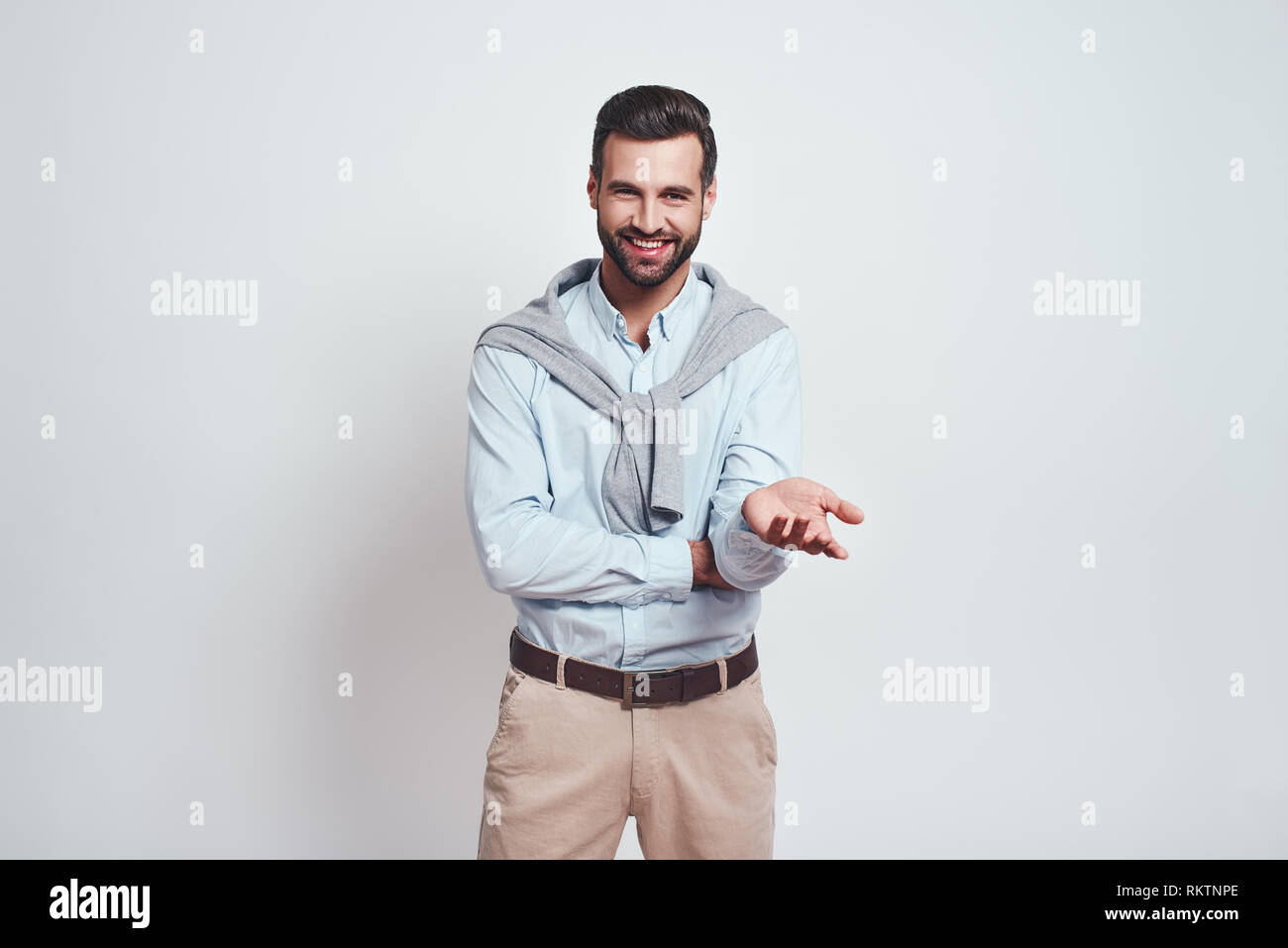 Maschi maschi attraenti belli belli immagini e fotografie stock ad alta ...