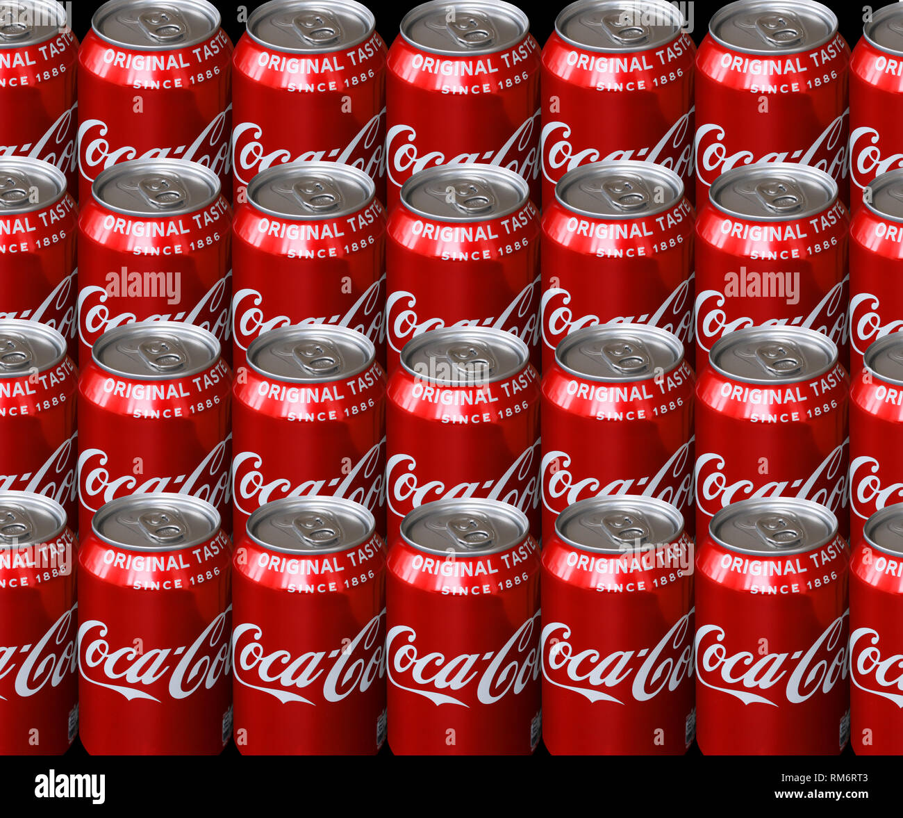 Coca cola cans immagini e fotografie stock ad alta risoluzione - Alamy