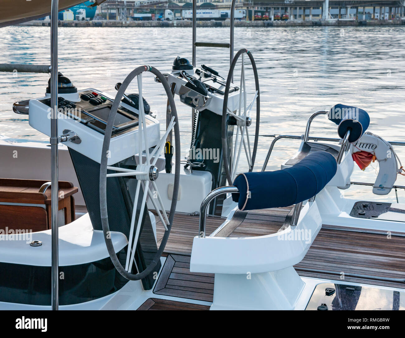 Barca a vela di lusso barca a vela barca a vela immagini e fotografie ...