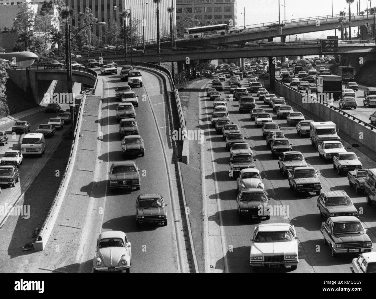 Scena di un incidente stradale Foto e Immagini Stock in Bianco e Nero ...
