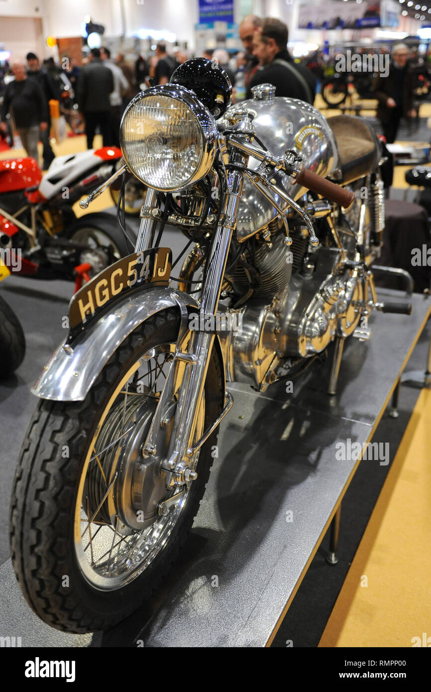 Londra, Regno Unito. 15 Feb, 2019. Un Egli-Vincent 1330 Café Racer in ...