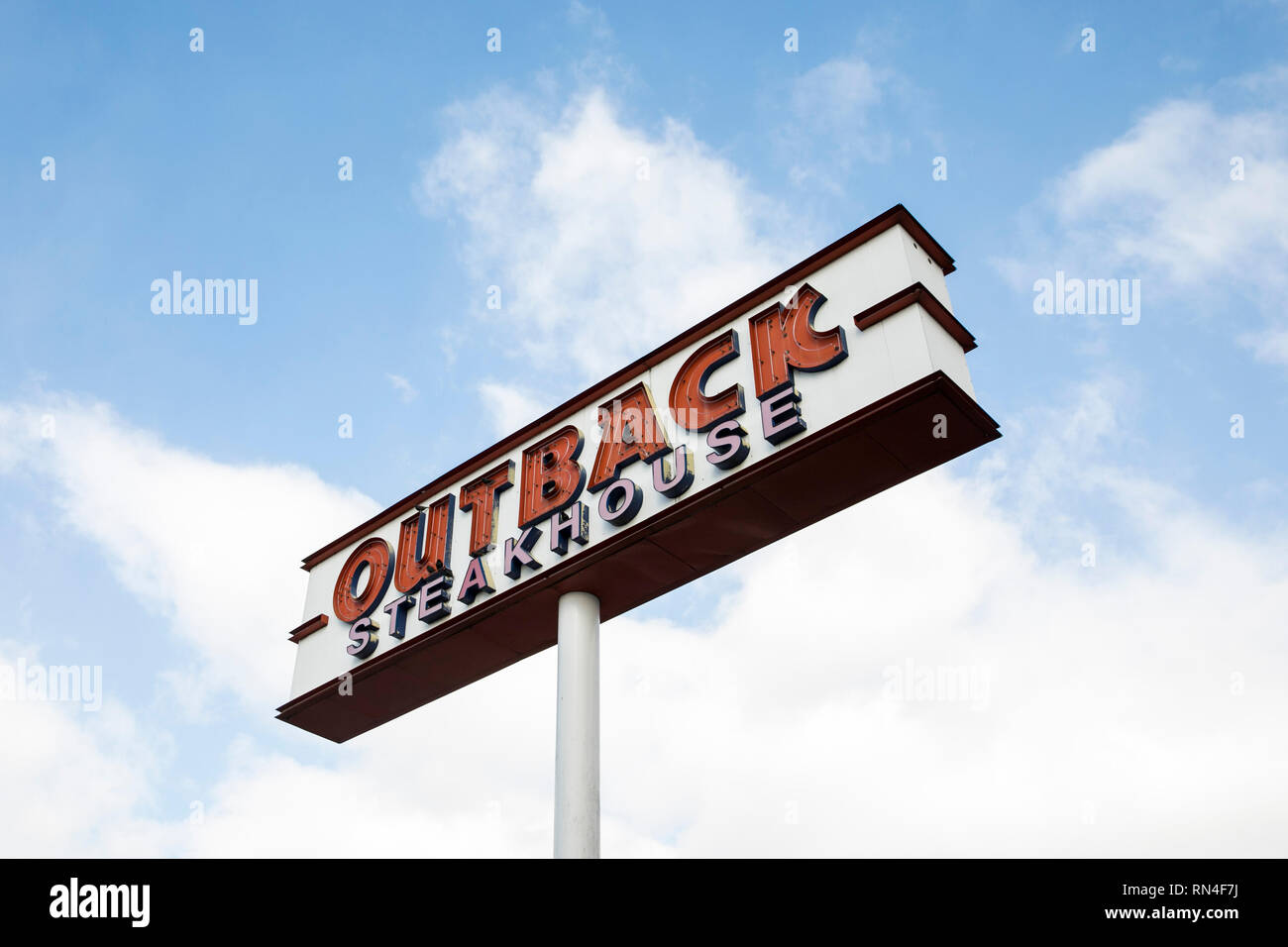 Outback steakhouse logo immagini e fotografie stock ad alta risoluzione ...