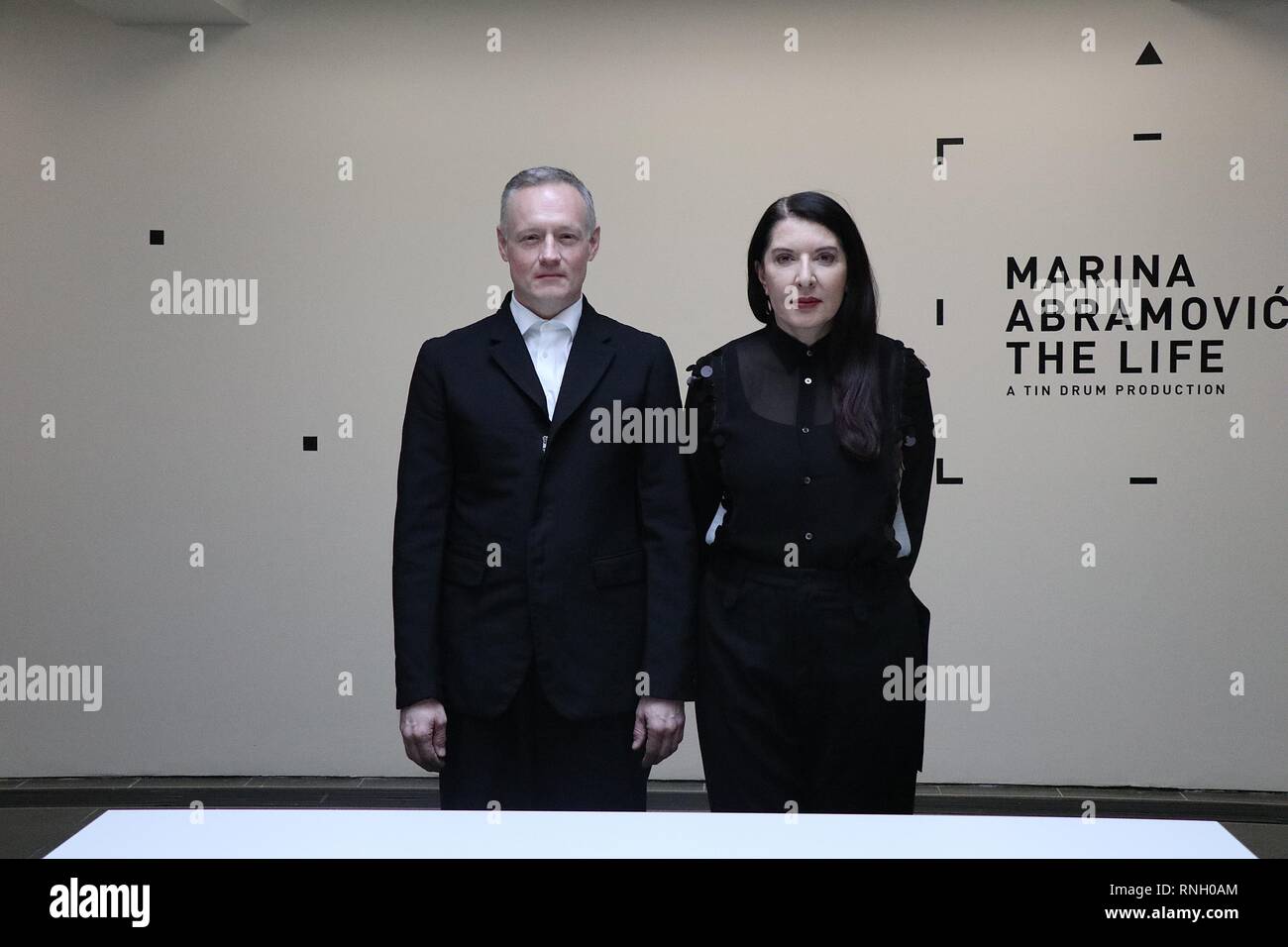 Marina abramovic performance immagini e fotografie stock ad alta ...