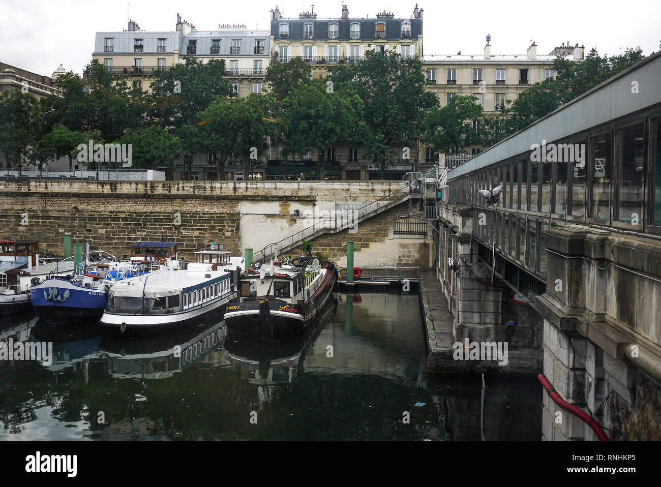 Porto di parigi immagini e fotografie stock ad alta risoluzione - Alamy