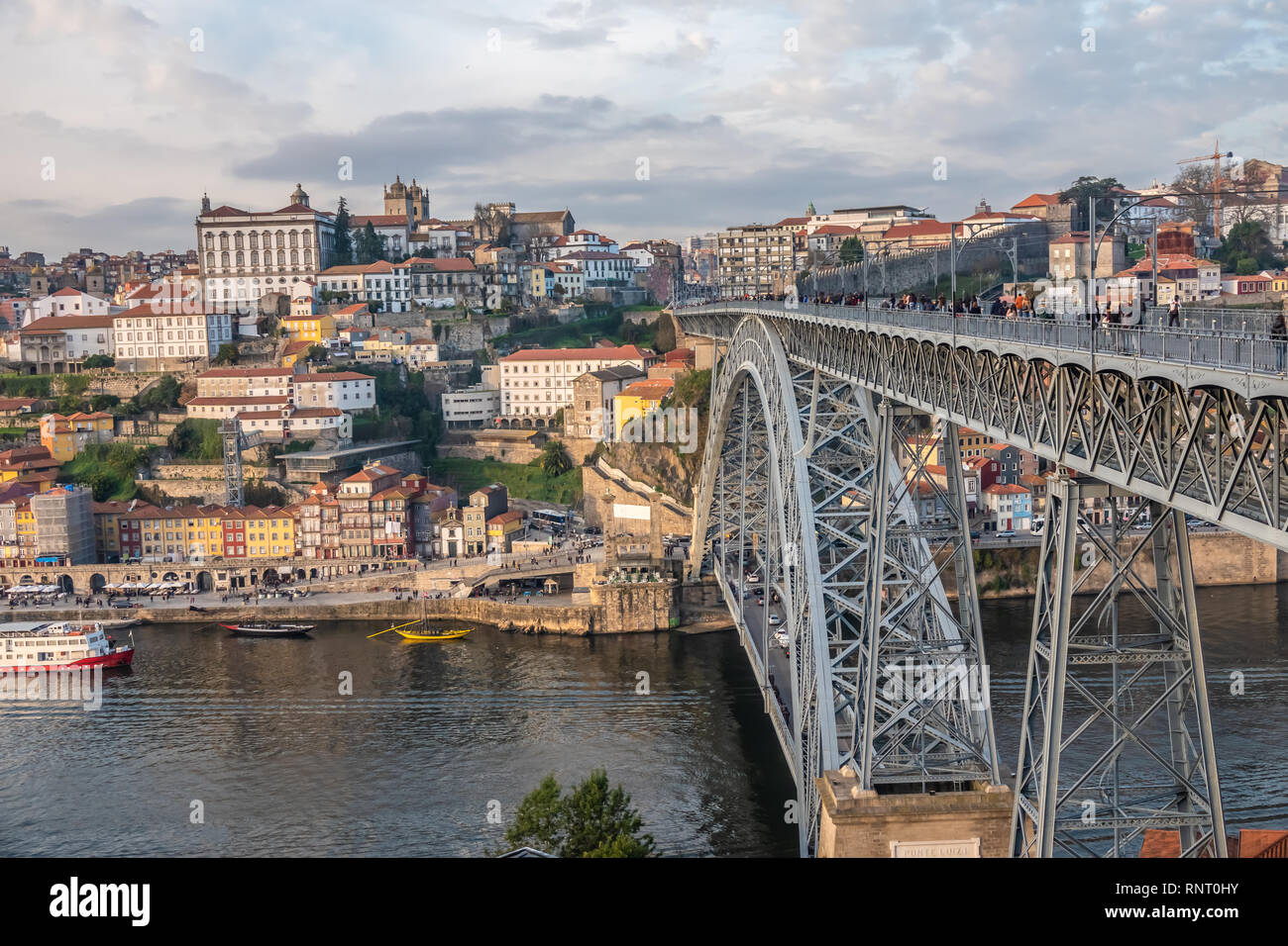 Porto, la seconda più grande città in Portogallo. Situato lungo il ...