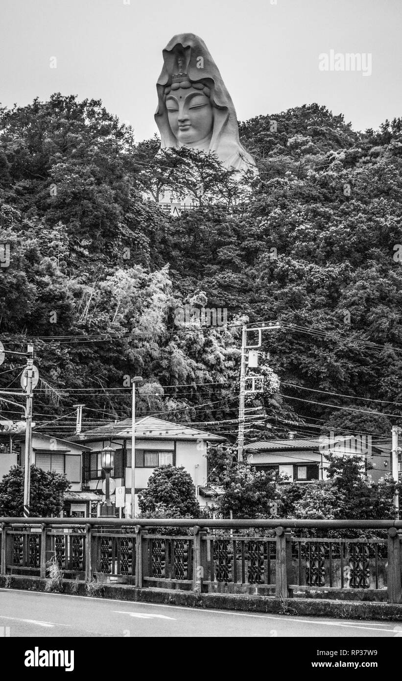 Statua di ofuna kannon immagini e fotografie stock ad alta risoluzione ...