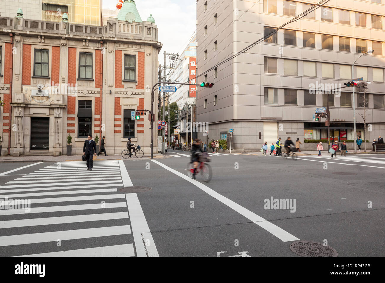 Karasuma dori immagini e fotografie stock ad alta risoluzione - Alamy