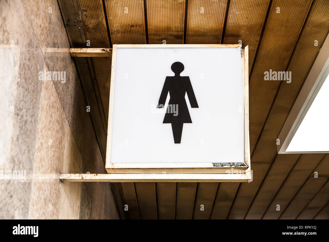 Pittogramma toilette immagini e fotografie stock ad alta risoluzione ...