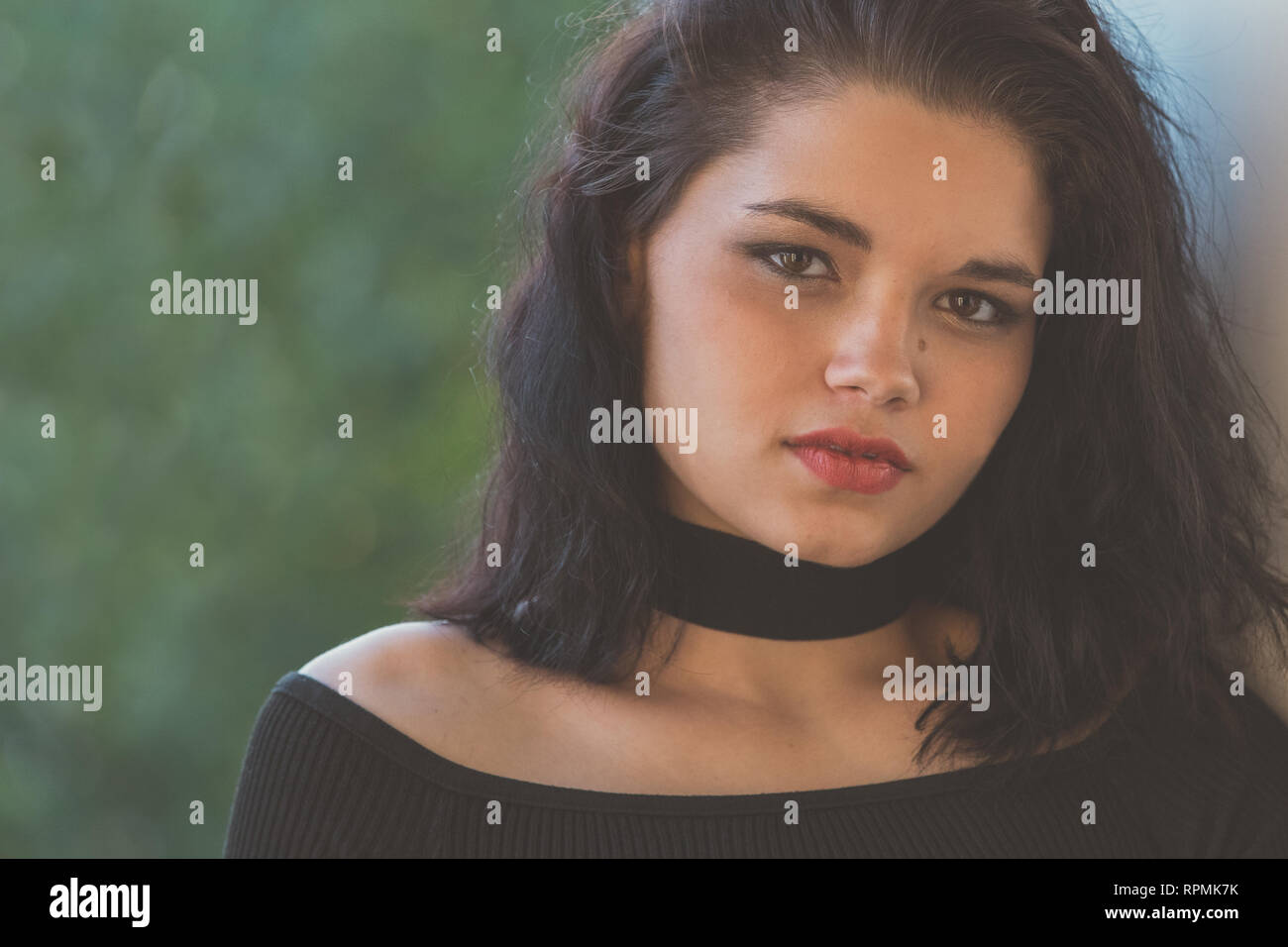 Giovane modella immagini e fotografie stock ad alta risoluzione - Alamy