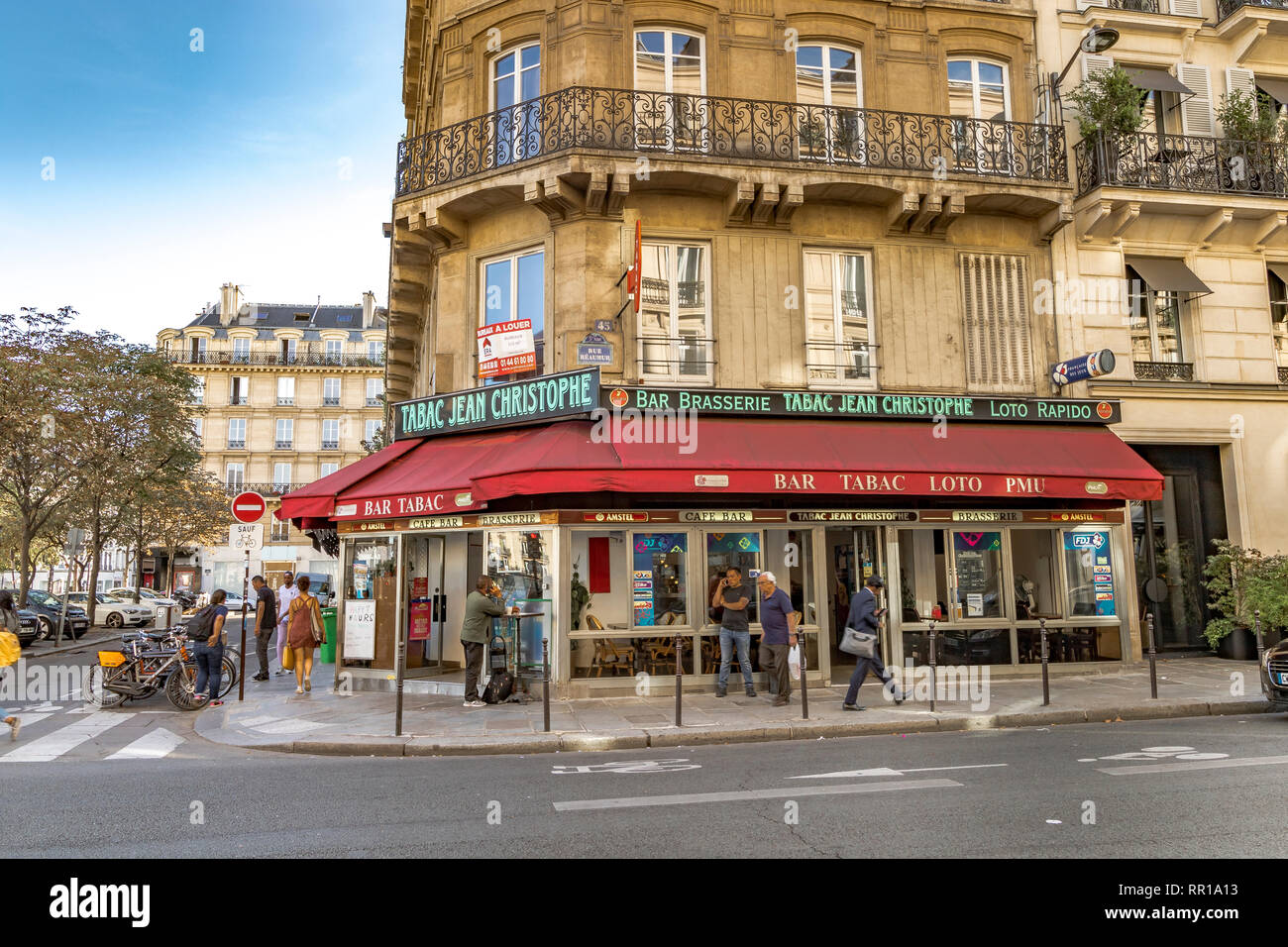 Brasserie bar tabac immagini e fotografie stock ad alta risoluzione - Alamy