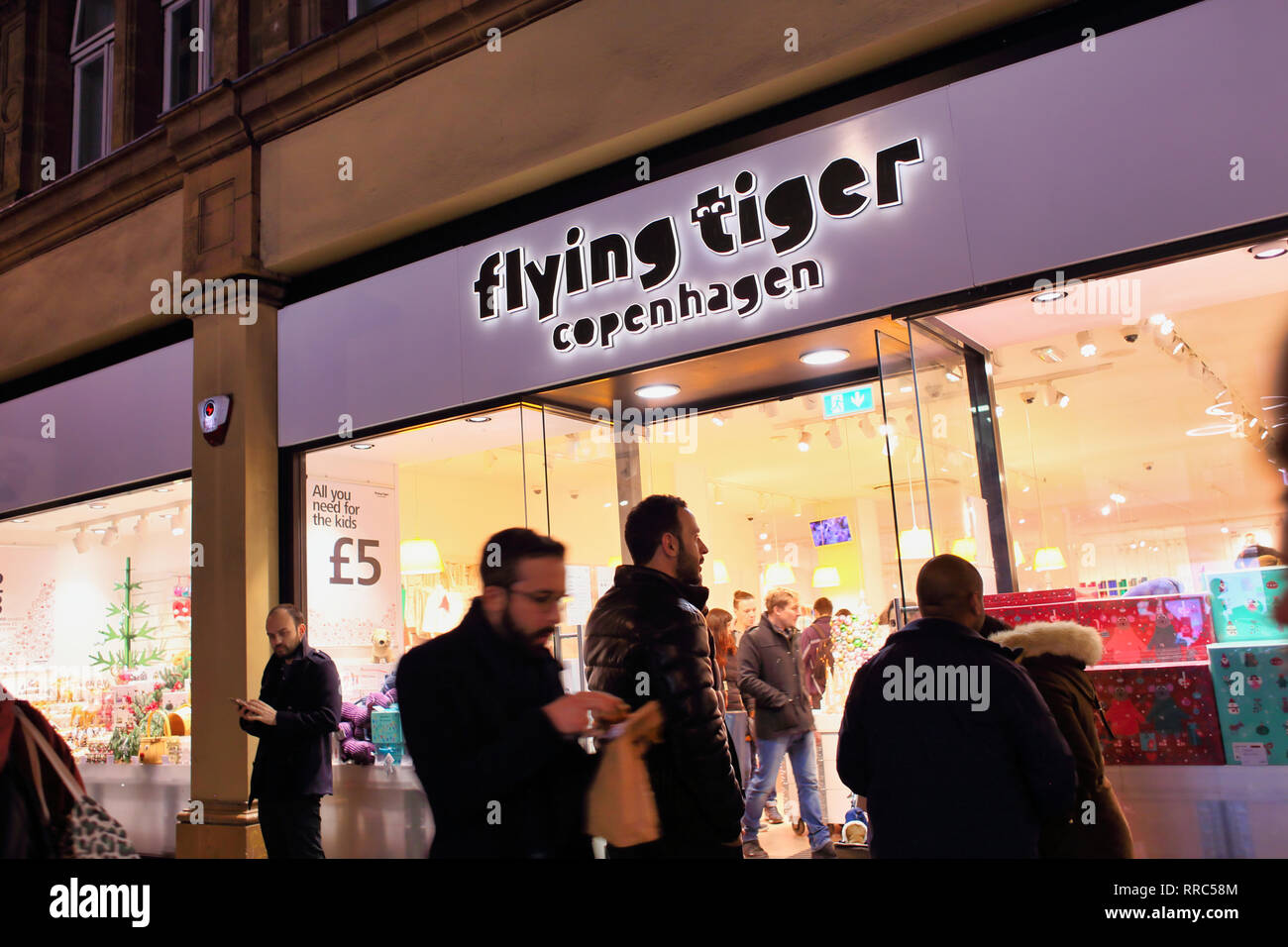 Flying tiger copenhagen immagini e fotografie stock ad alta risoluzione ...