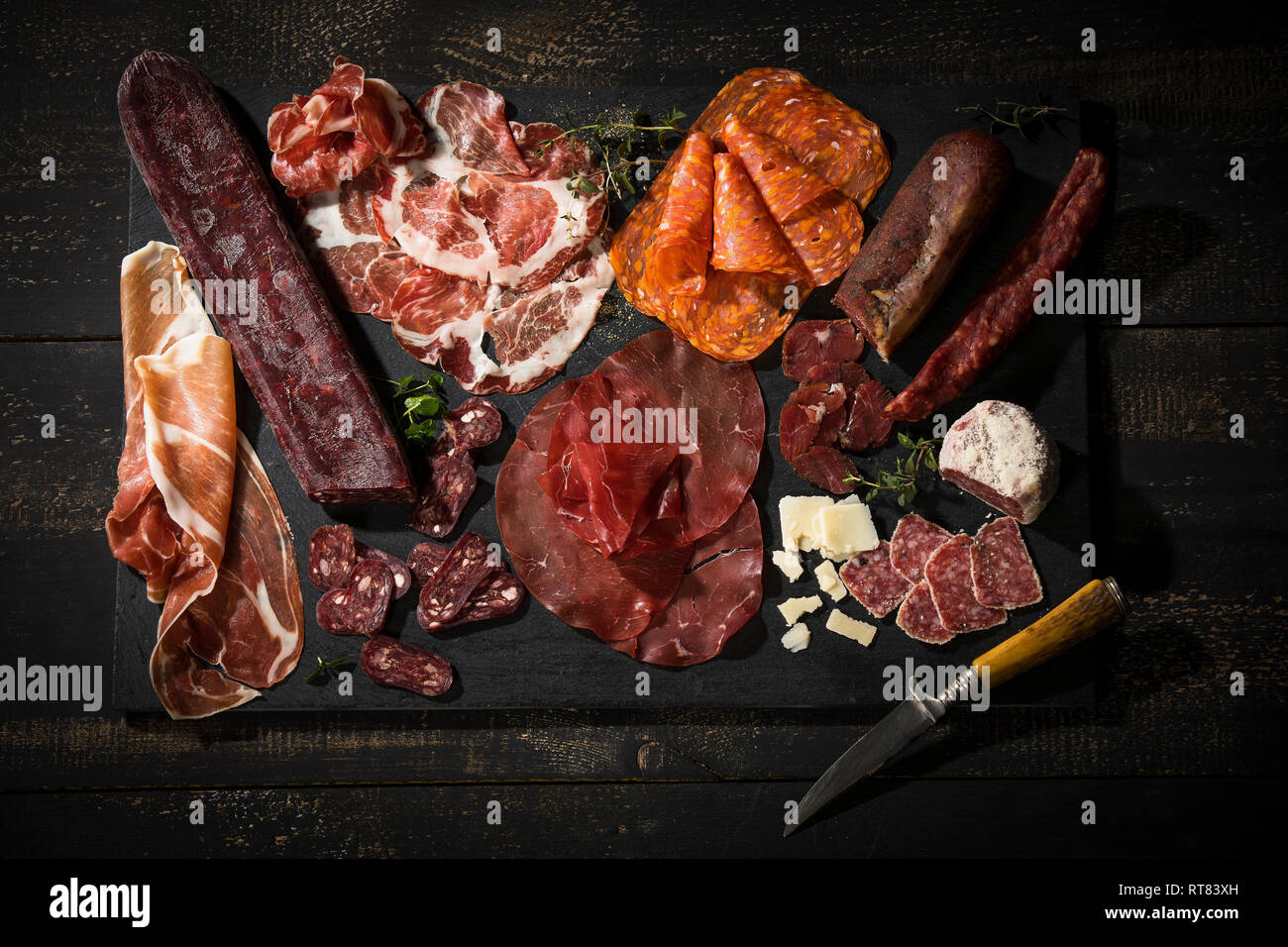 Taglieri salumi immagini e fotografie stock ad alta risoluzione - Alamy