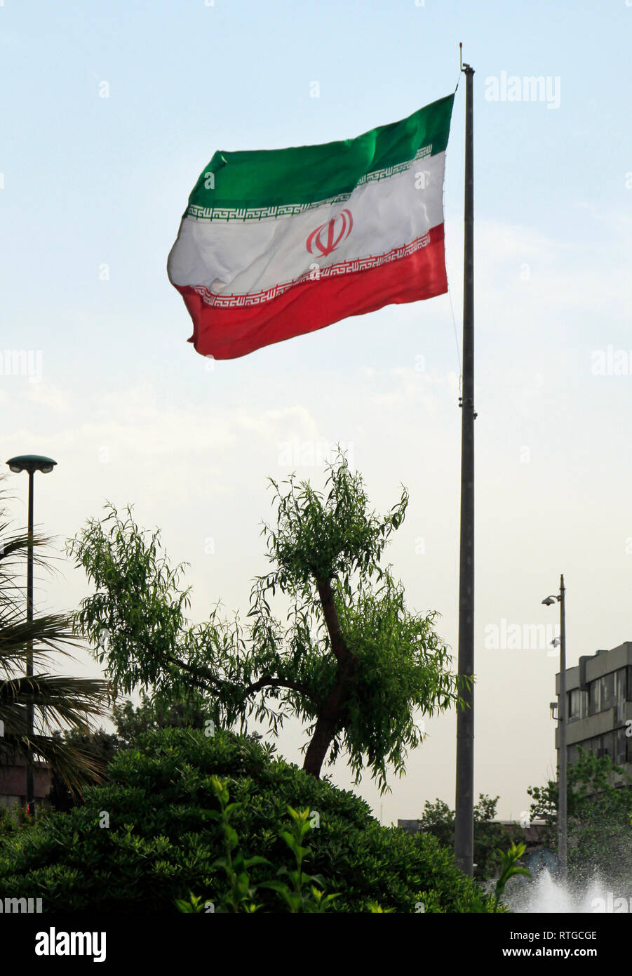 Bandiera iran immagini e fotografie stock ad alta risoluzione - Alamy