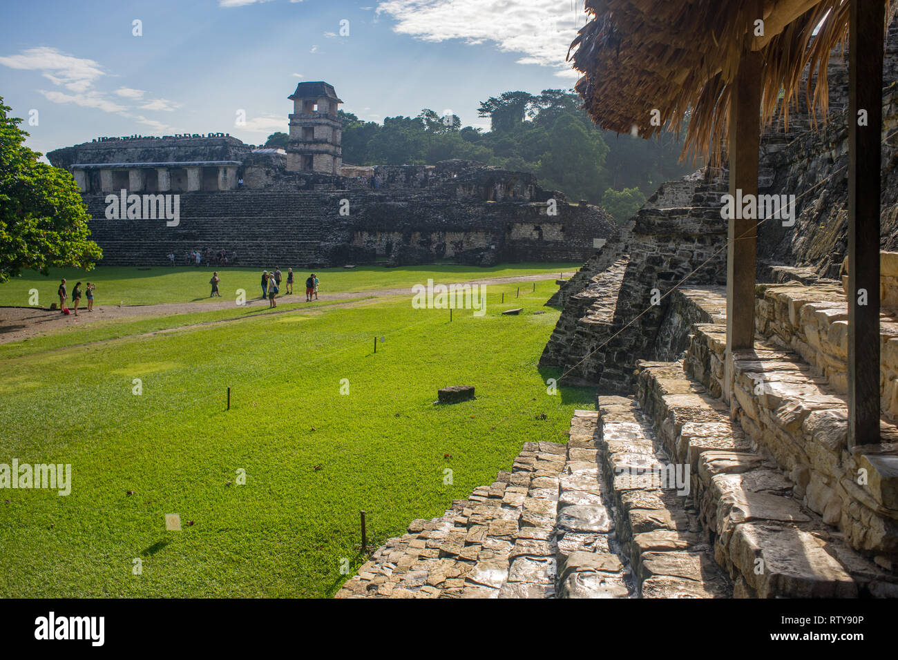 Palazzo palenque immagini e fotografie stock ad alta risoluzione - Alamy