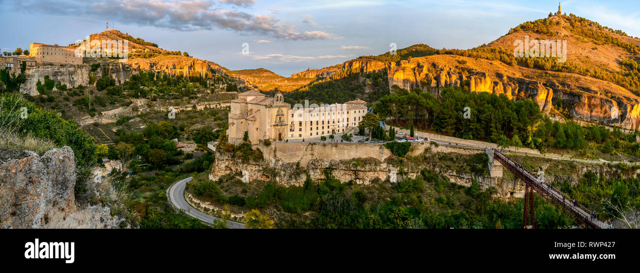 Cuenca gotico immagini e fotografie stock ad alta risoluzione - Alamy