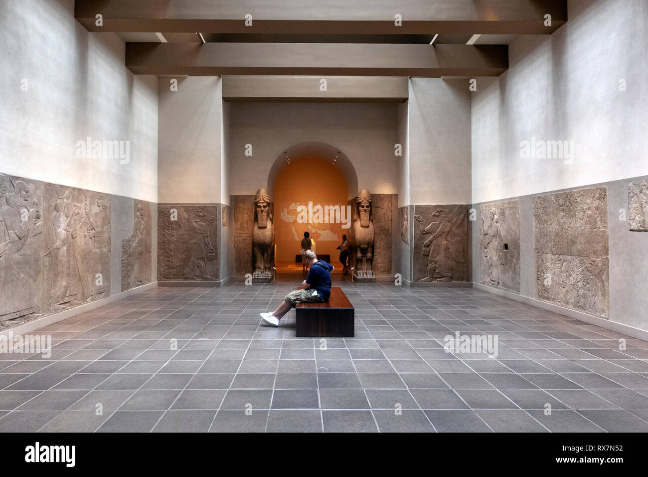 Toro alato immagini e fotografie stock ad alta risoluzione - Alamy