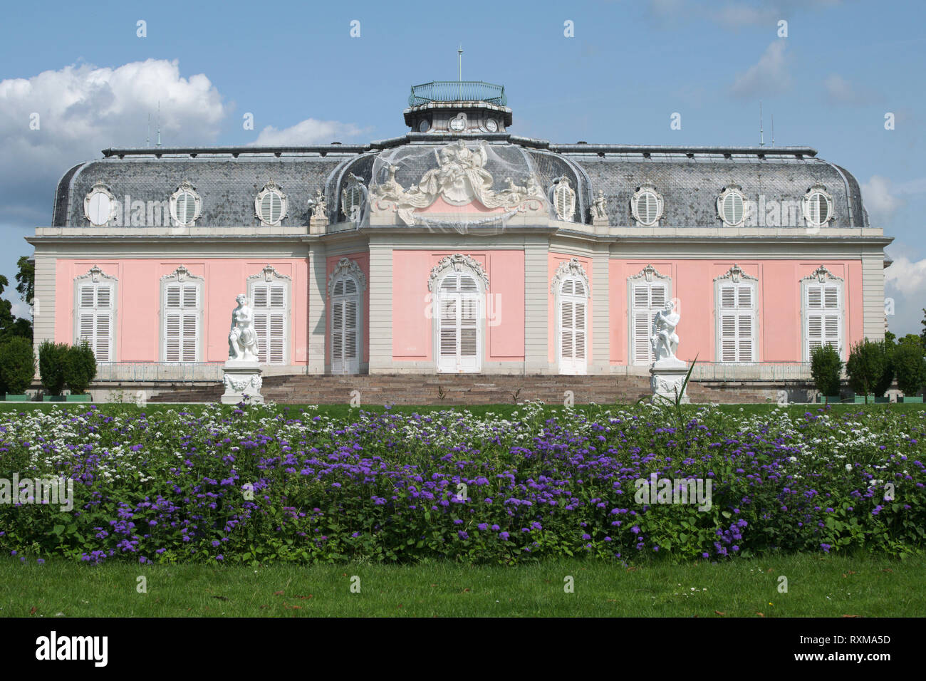 Schloss benrath schloss benrath immagini e fotografie stock ad alta ...