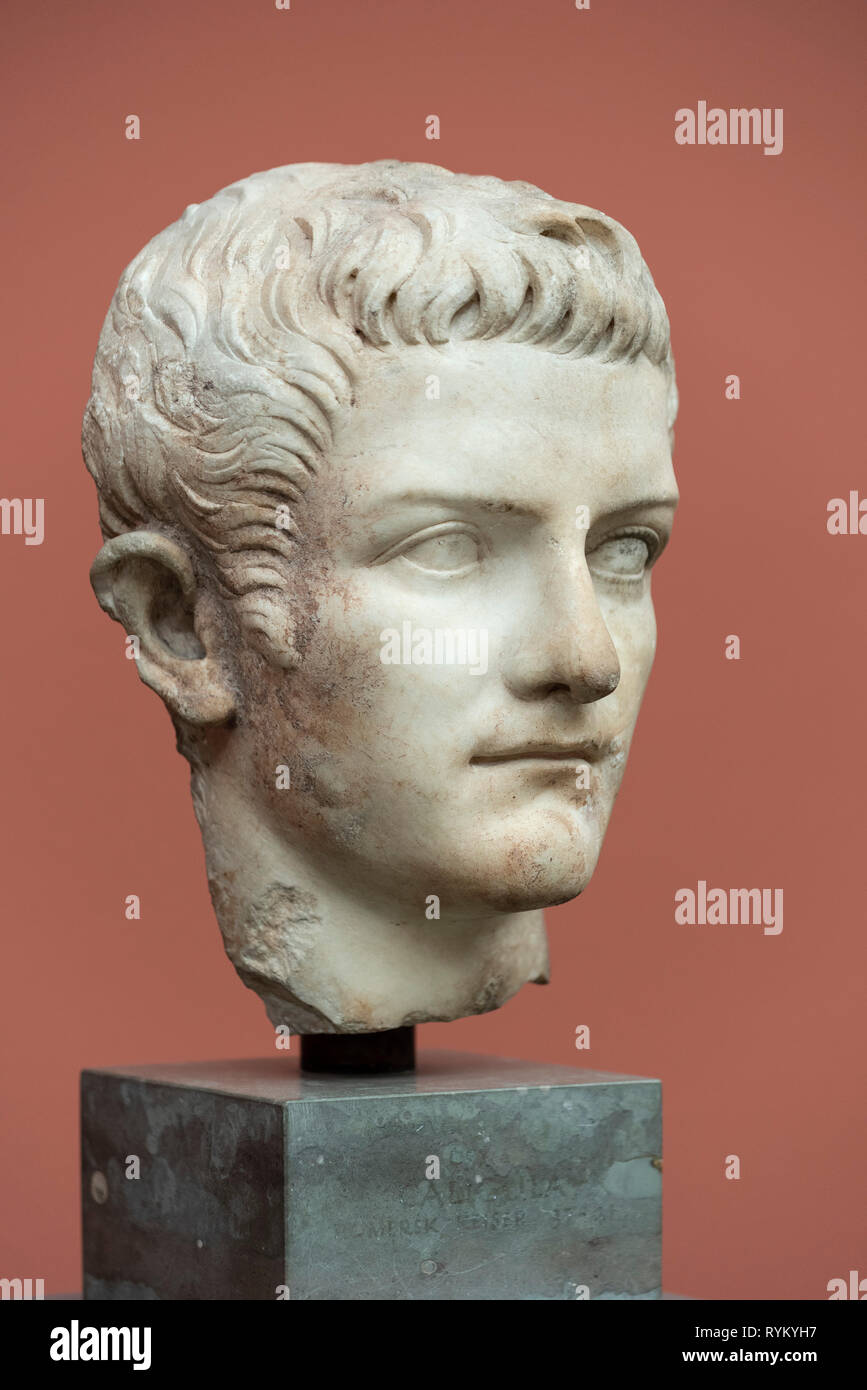 Gaio giulio cesare augusto germanico immagini e fotografie stock ad ...