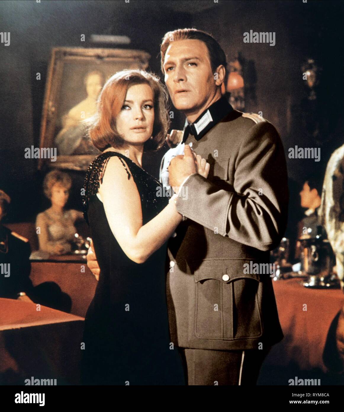 Tripla croce immagini e fotografie stock ad alta risoluzione - Alamy