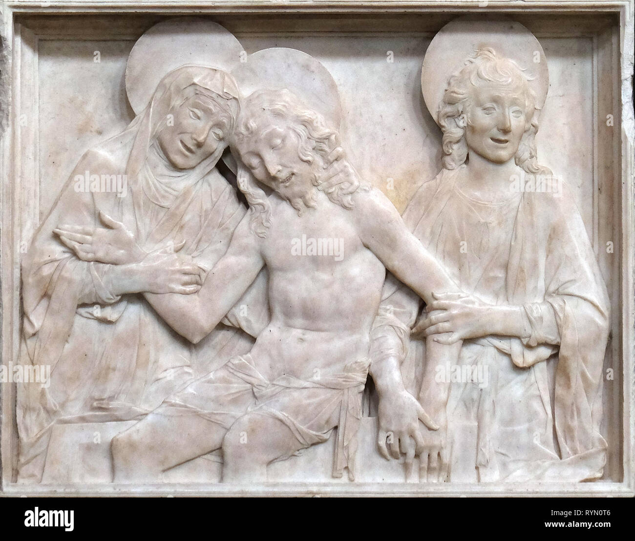 Tabernacolo dell'altare di San sacramento da Desiderio da Settignano ...