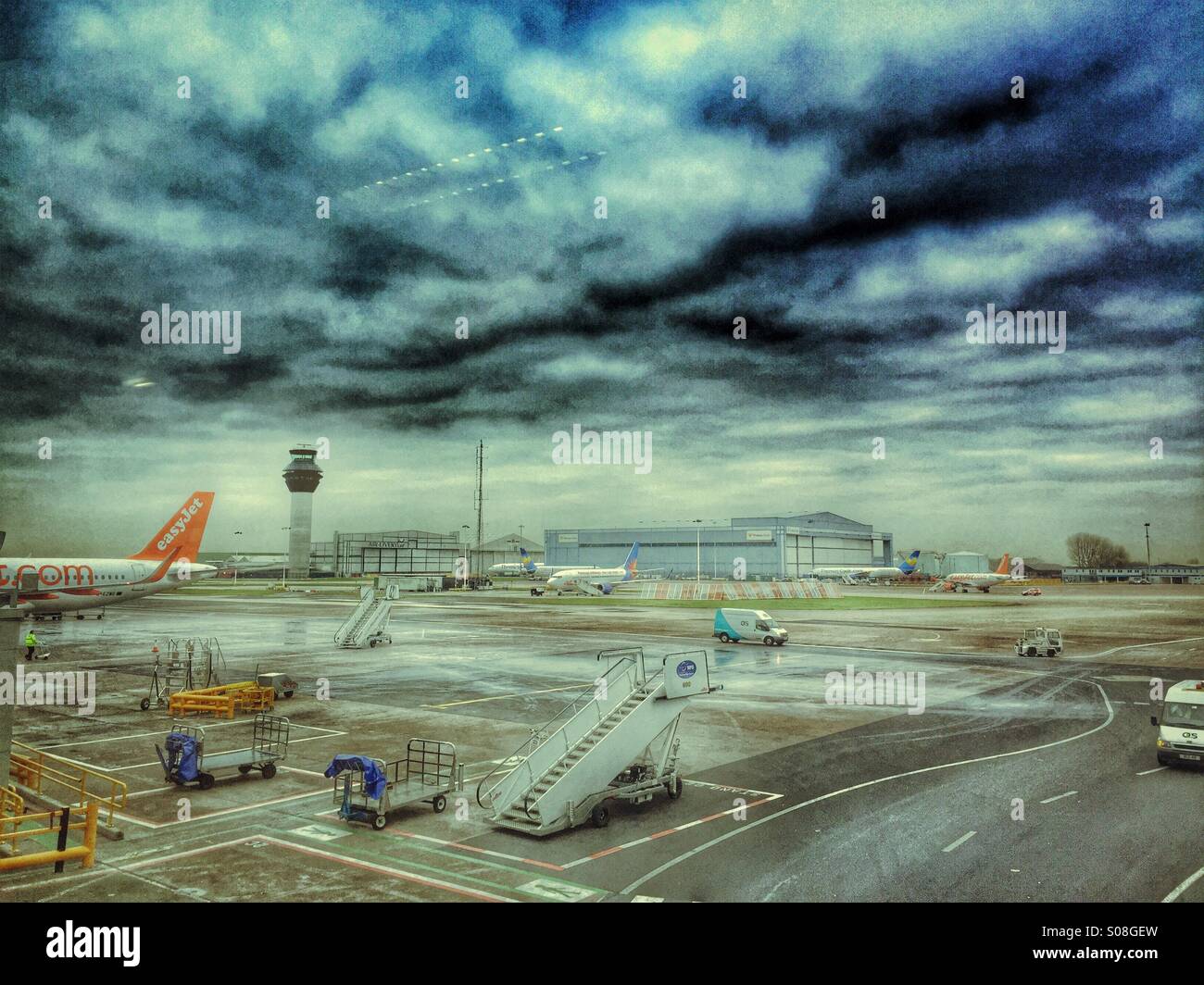 Terminal 1 manchester immagini e fotografie stock ad alta risoluzione ...