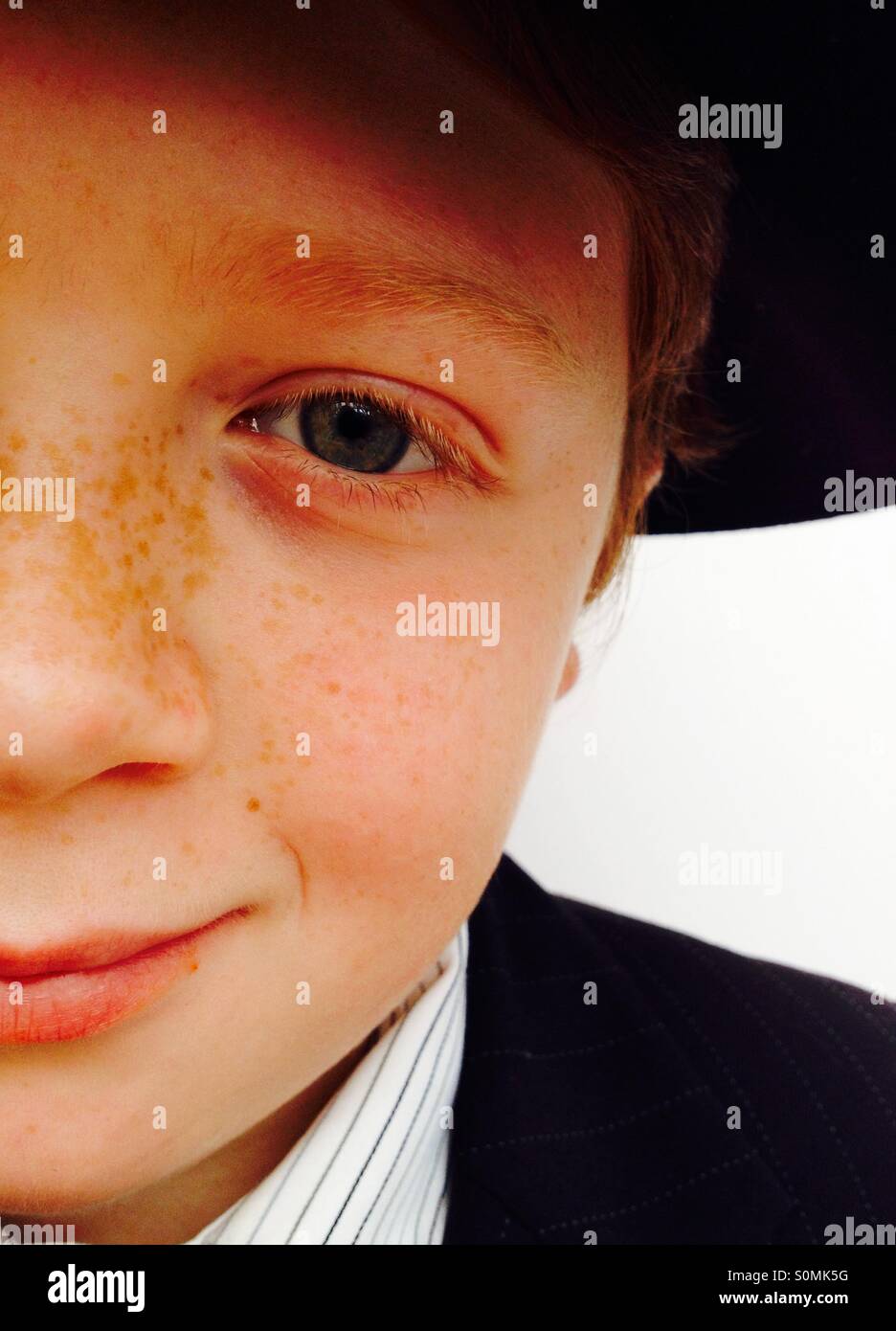 Bambino dai capelli rossi immagini e fotografie stock ad alta risoluzione - Alamy