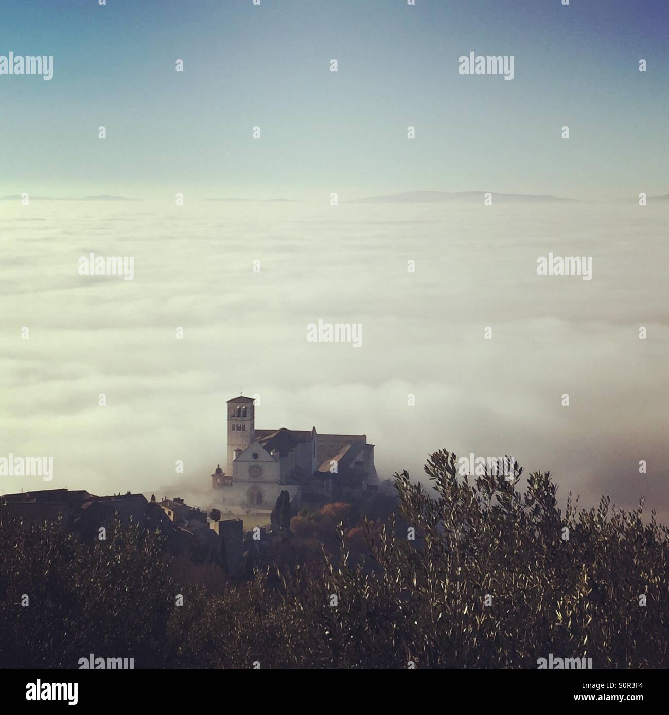 Natura edificante immagini e fotografie stock ad alta risoluzione - Alamy