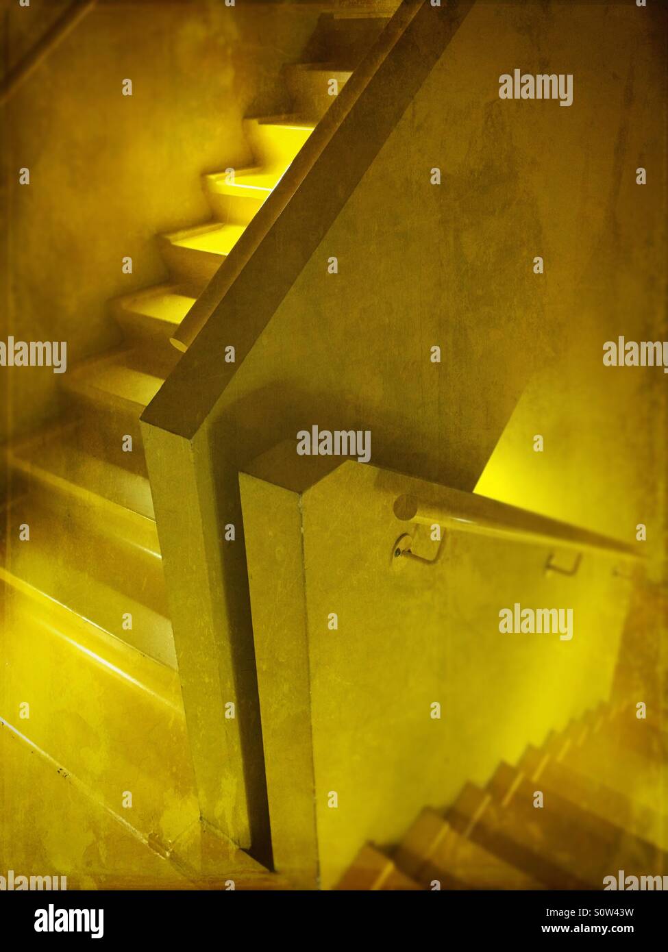 Scala interna delle scale immagini e fotografie stock ad alta ...