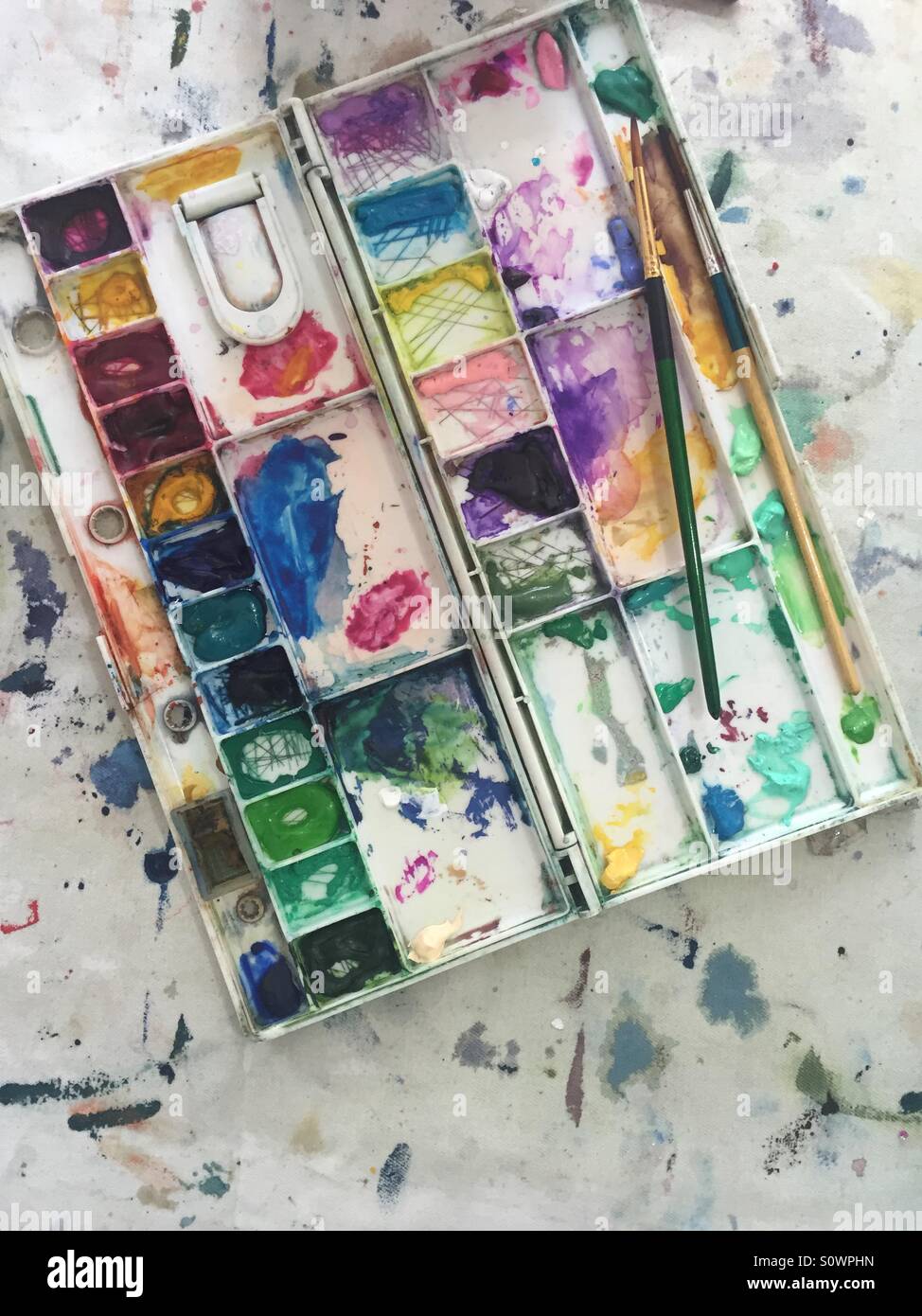 Tavolozza brillante immagini e fotografie stock ad alta risoluzione - Alamy