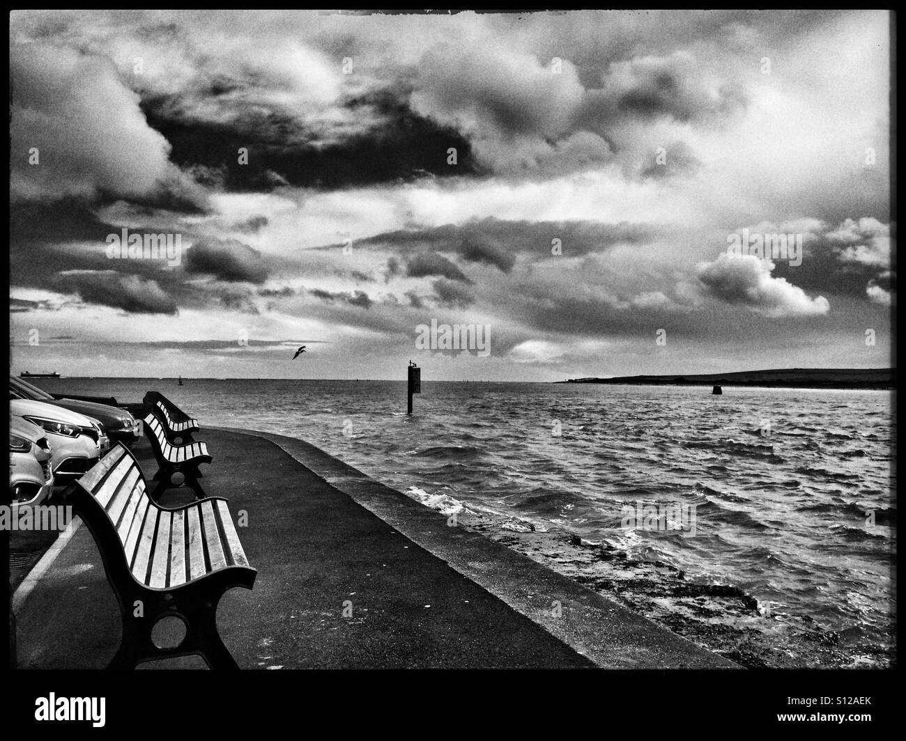 Panchine sul mare immagini e fotografie stock ad alta risoluzione - Alamy