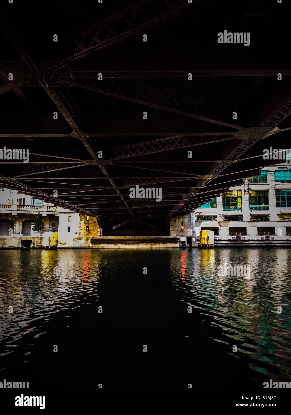 Sotto il ponte levatoio immagini e fotografie stock ad alta risoluzione ...