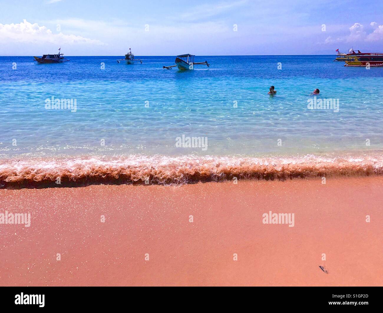 Onde rosa immagini e fotografie stock ad alta risoluzione - Alamy