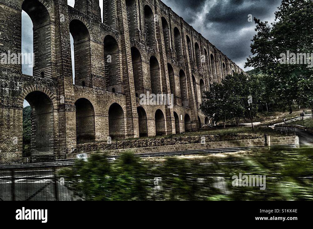 Acquedotto romano italia immagini e fotografie stock ad alta ...