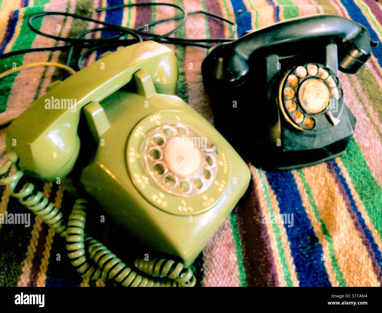 Telefoni antichi immagini e fotografie stock ad alta risoluzione - Alamy