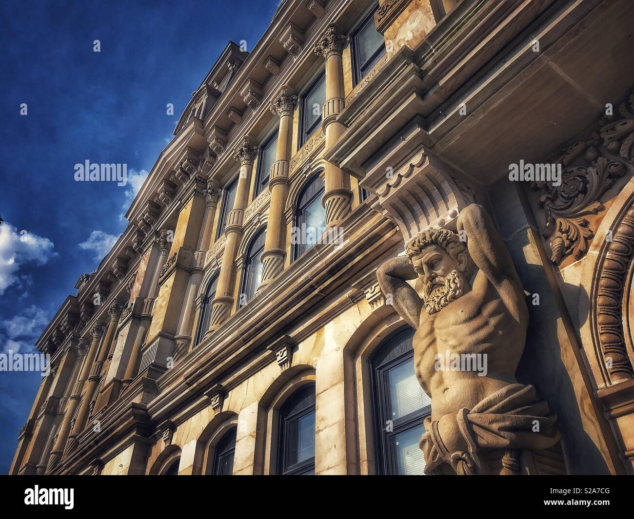 Edificio della casa di giustizia foto e immagini stock smartphone - Alamy