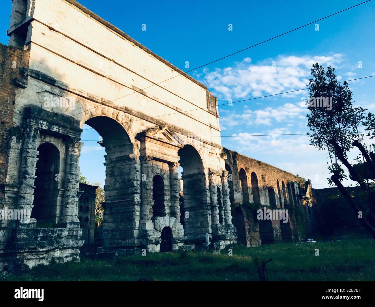 Acquedotto di claudius immagini e fotografie stock ad alta risoluzione ...