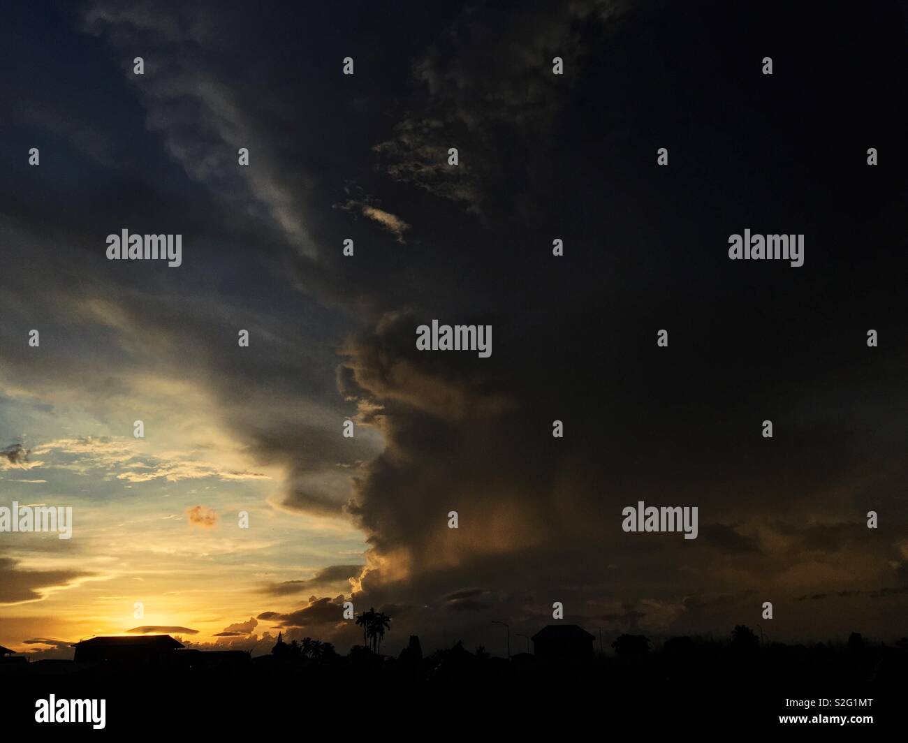 Tempi tempestosi immagini e fotografie stock ad alta risoluzione - Alamy