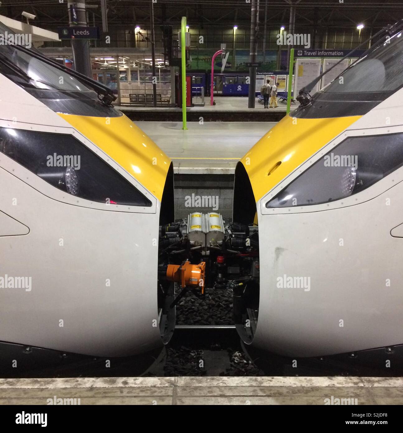 British rail class 800 intercity express train azuma immagini e ...