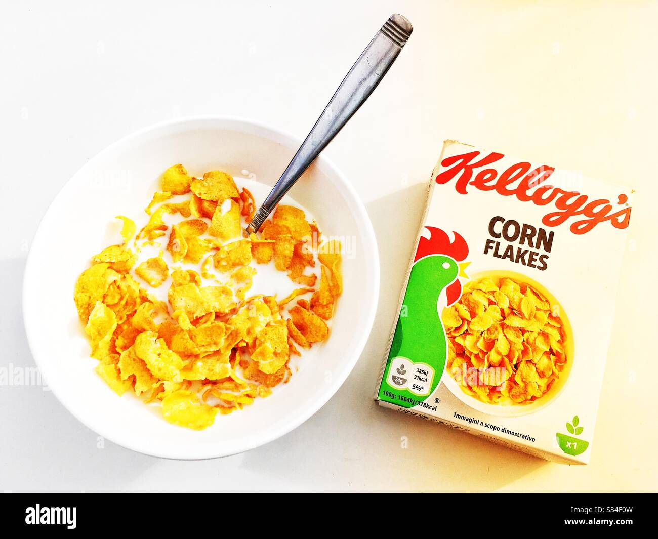 Kelloggs cornflakes breakfast cereal immagini e fotografie stock ad ...