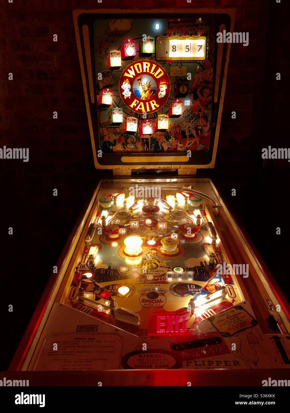 Gioco arcade antico immagini e fotografie stock ad alta risoluzione - Alamy