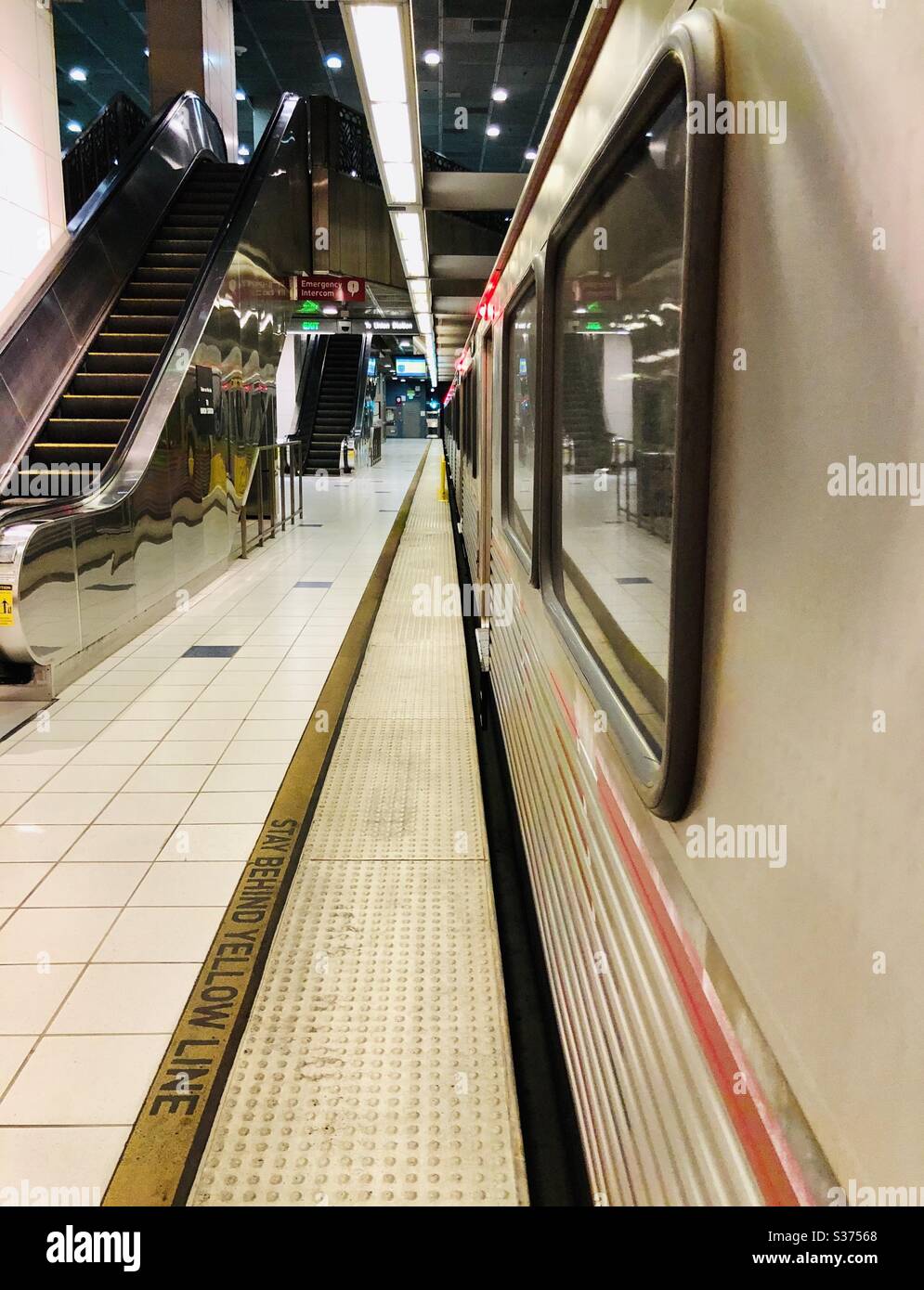 Linea del treno della metropolitana immagini e fotografie stock ad alta ...